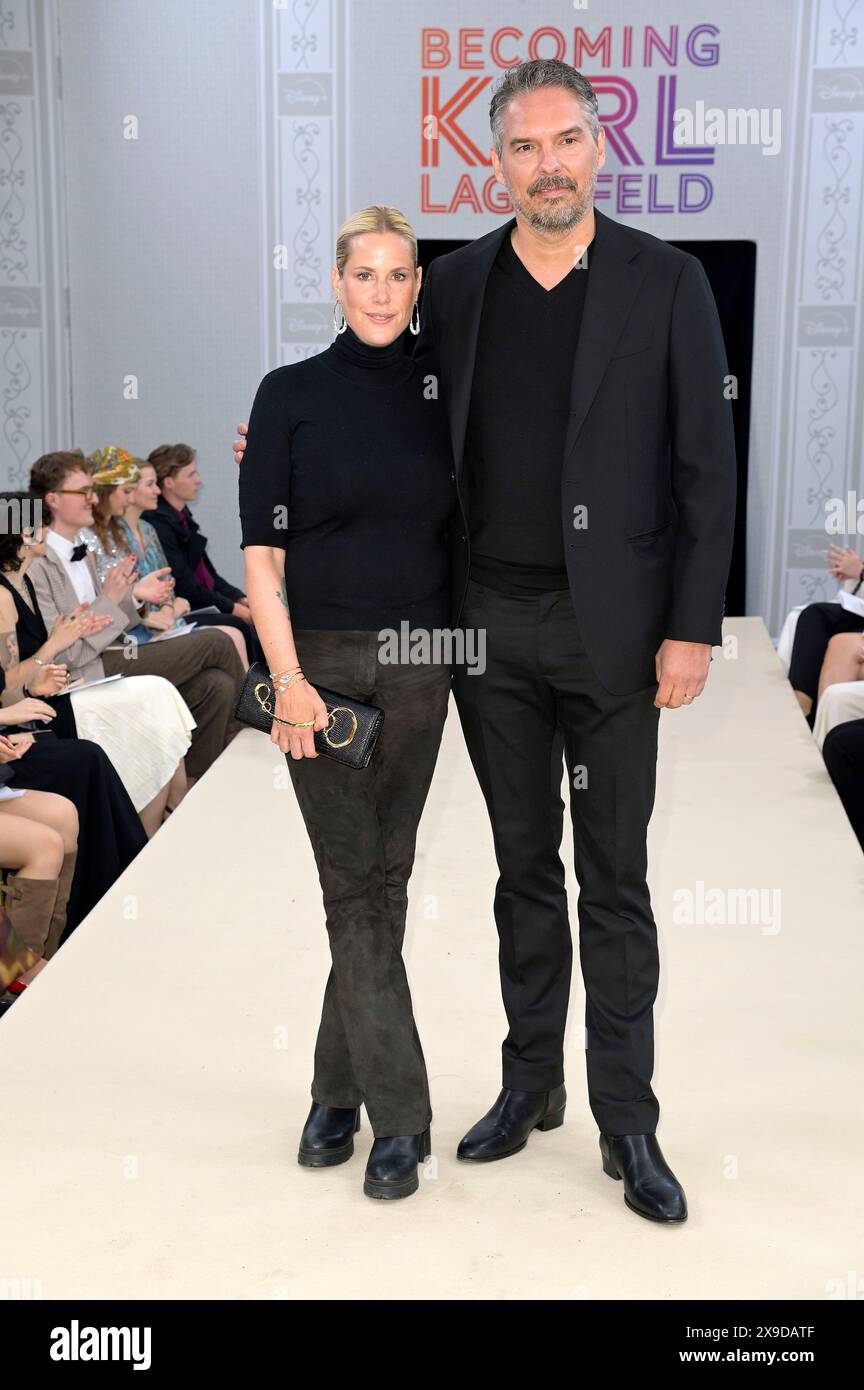 Anika Decker und Alexander Wilde bei der Premiere der Disney Serie ...