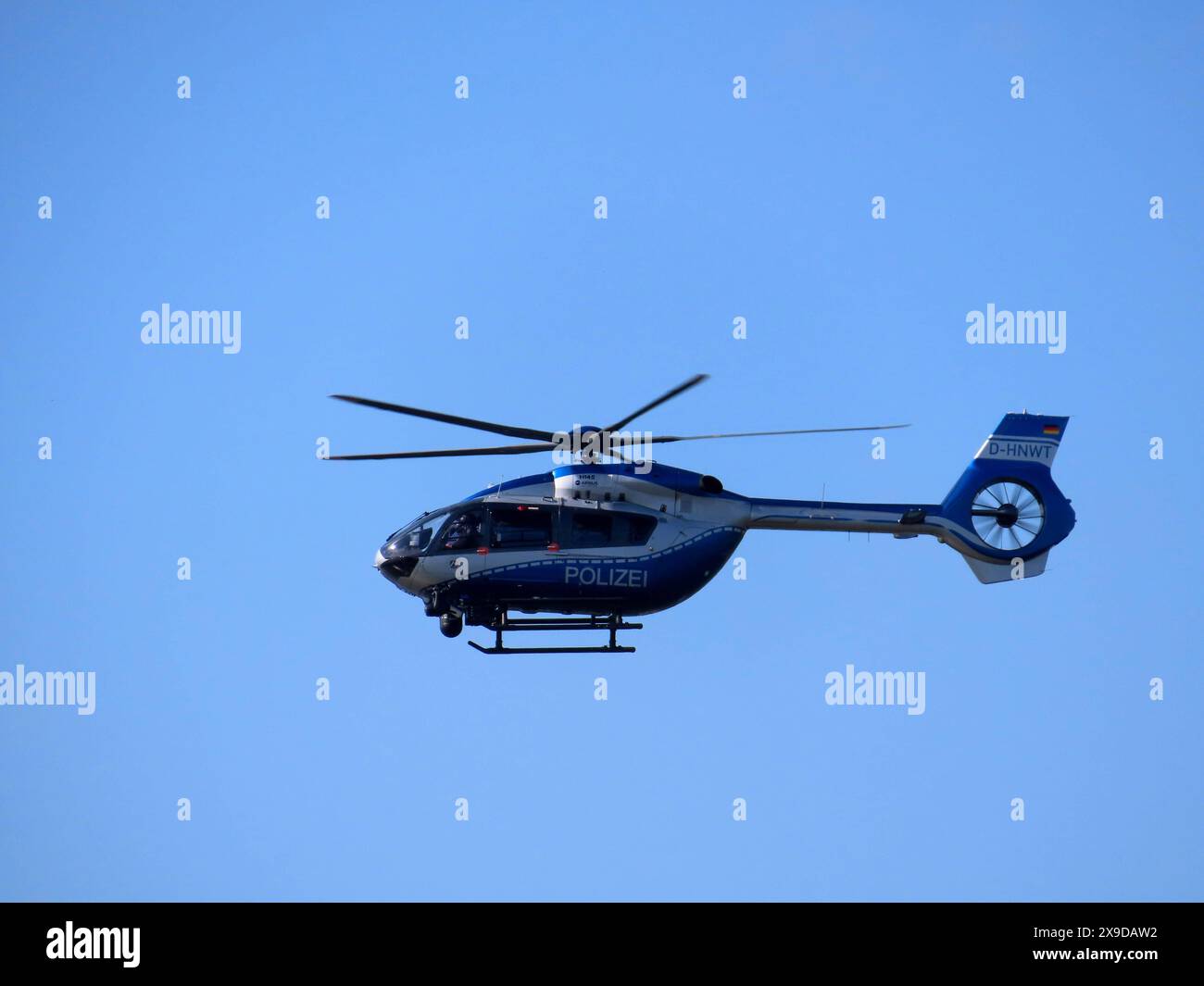 Polizei heli hi-res stock photography and images - Alamy