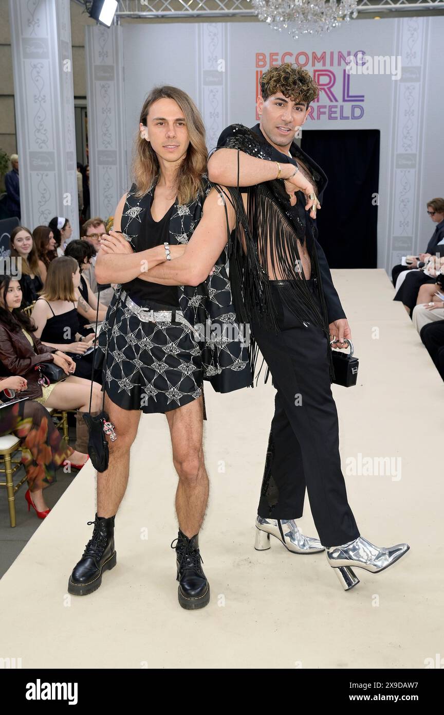 Jean Gritsfeldt und Ayan Yuruk bei der Premiere der Disney Serie ...