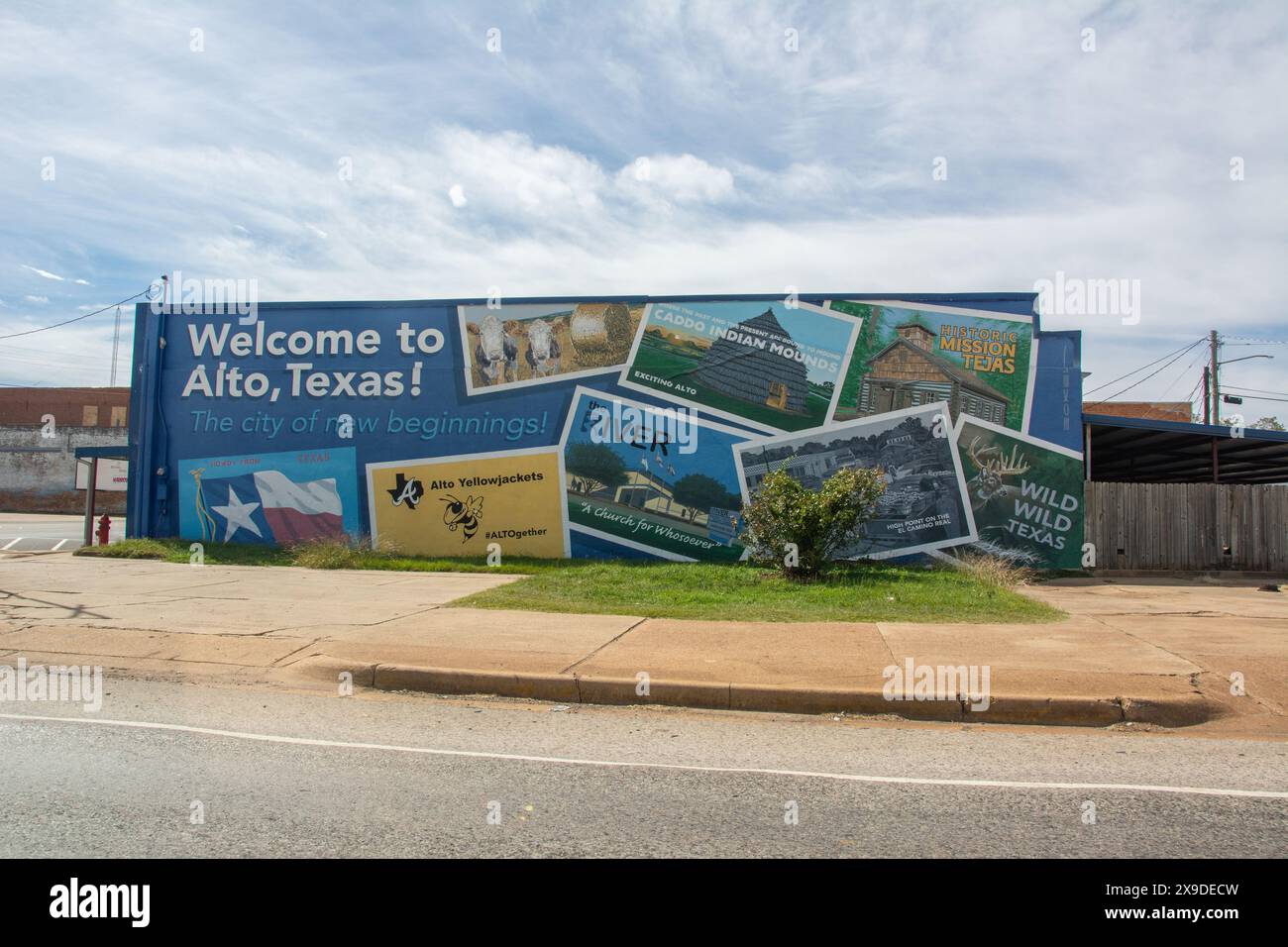 Alto, USA - October 21, 2023 - Welcoming sign on a wall in downtown ...