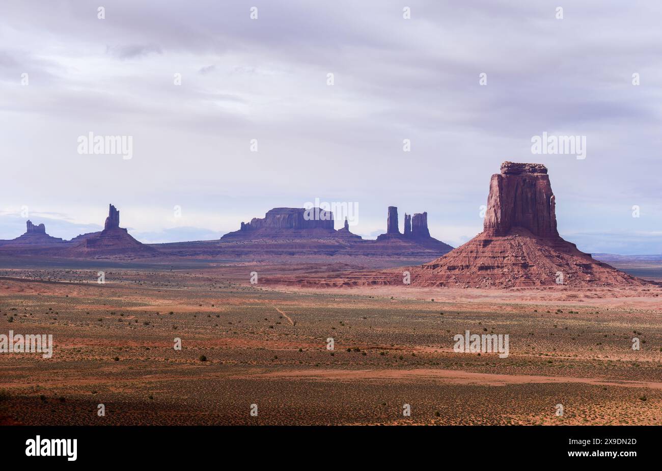 Buttes and mesas in spectacular Monument Valley Navajo Tribal Park ...