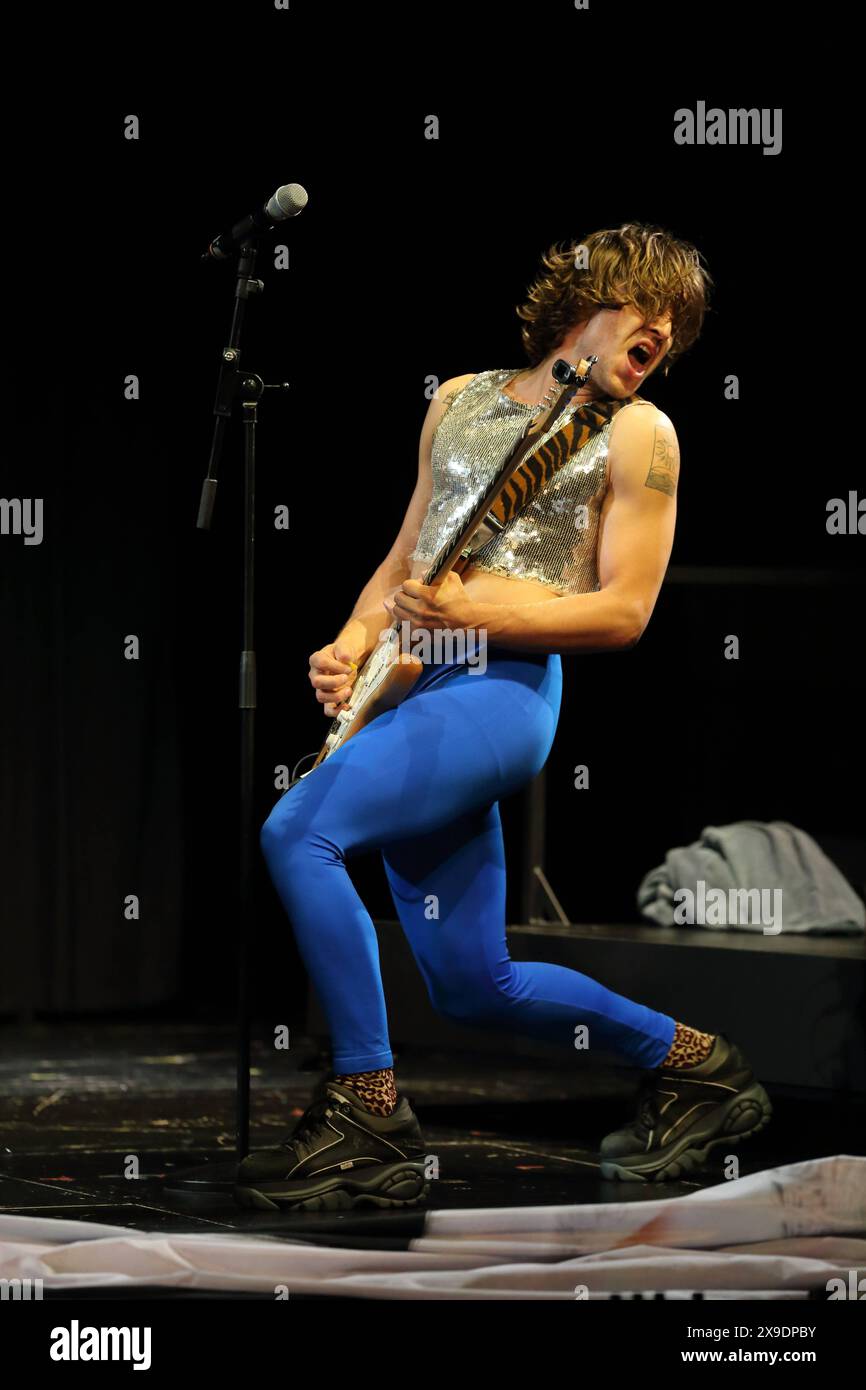 Jonas Dassler während der Fotoprobe für das Stück Ciao im Maxim Gorki ...