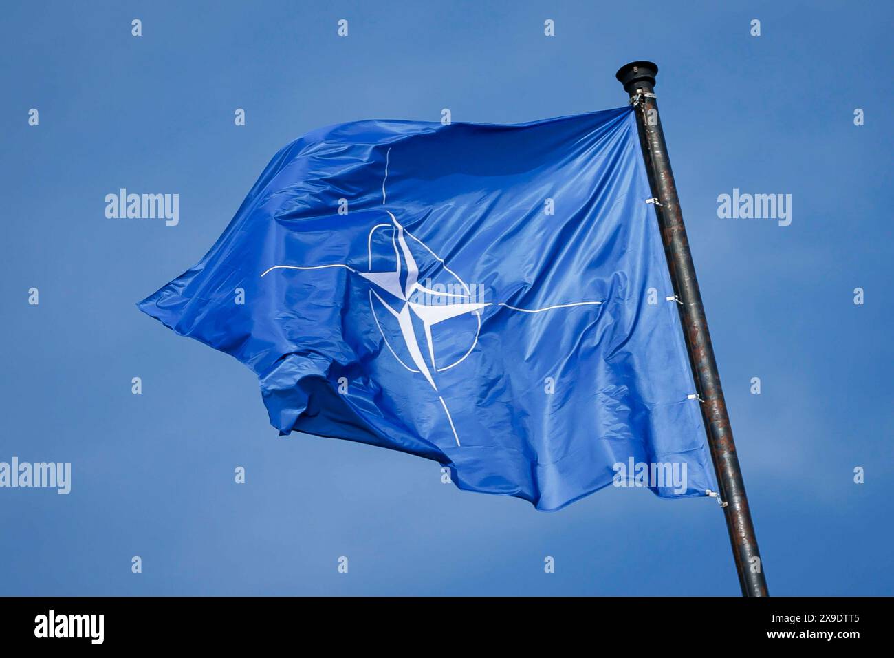 Prague, Tschechische Republik. 31st May, 2024. The NATO flag flies on ...