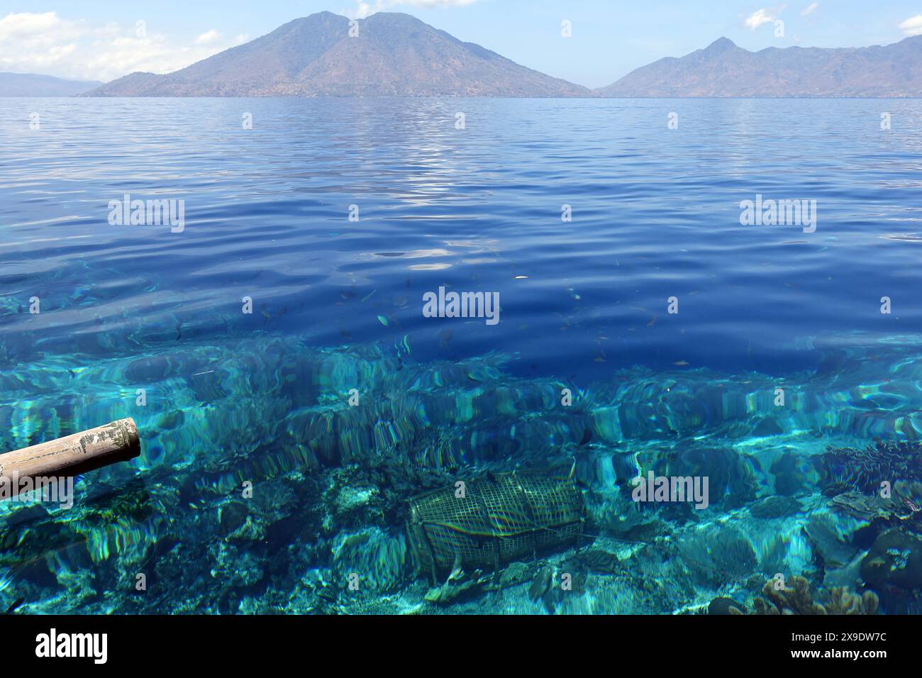 Indonesia Alor Island - reef edge with fish trap Stock Photo - Alamy
