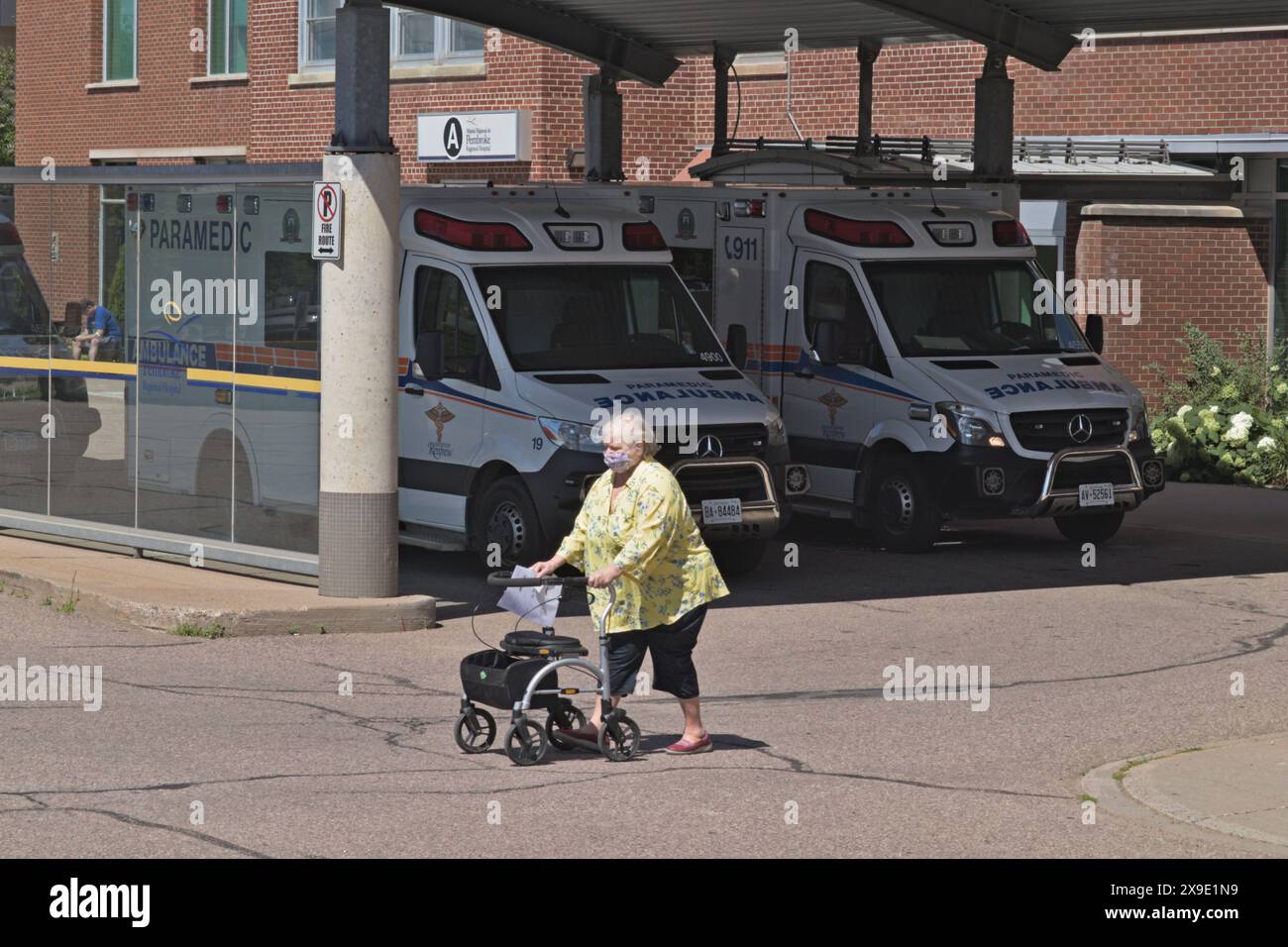 Elderly lady out walking hi-res stock photography and images - Alamy