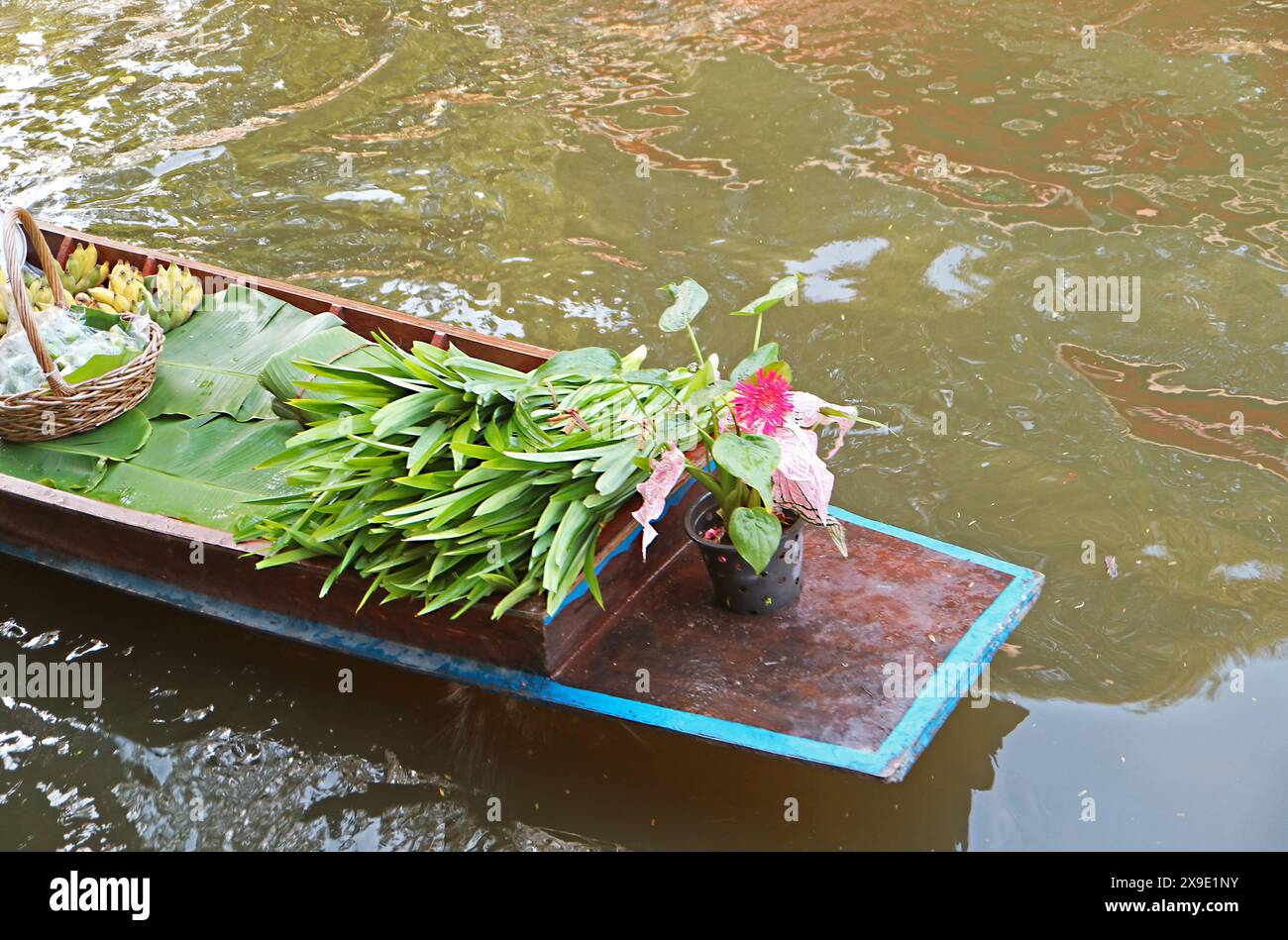 Boat selling pandan leaves for cooking ingredient, Khlong Lad Mayom ...
