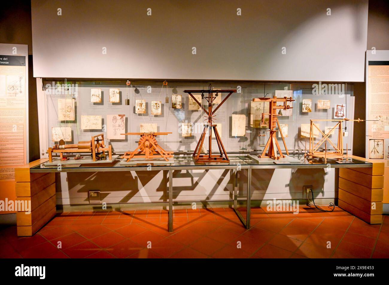 Italien, Toskana, Vinci 31.05.2024, Italien, ITA, Toskana, Vinci im Bild Stadtansichten, Gebäude ...