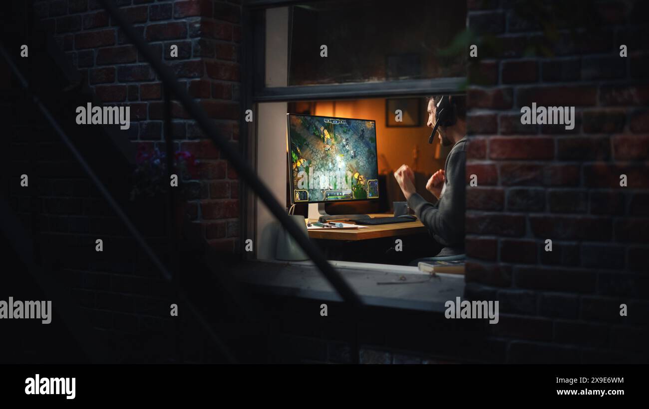 Computer games competition on screen 3d monitor hi-res stock ...