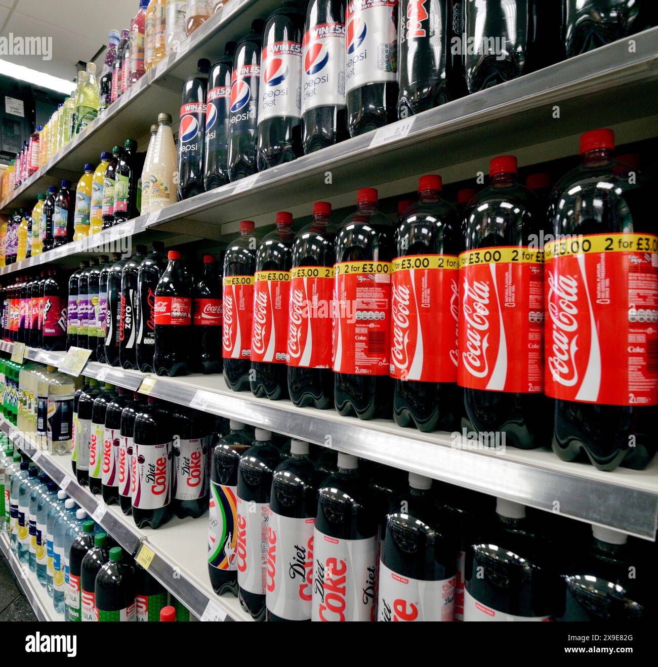 Soft drinks inside convenience store Stock Photo - Alamy