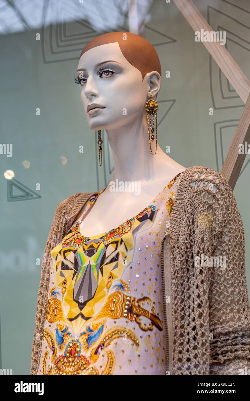 A female fashion mannequin Stock Photo - Alamy
