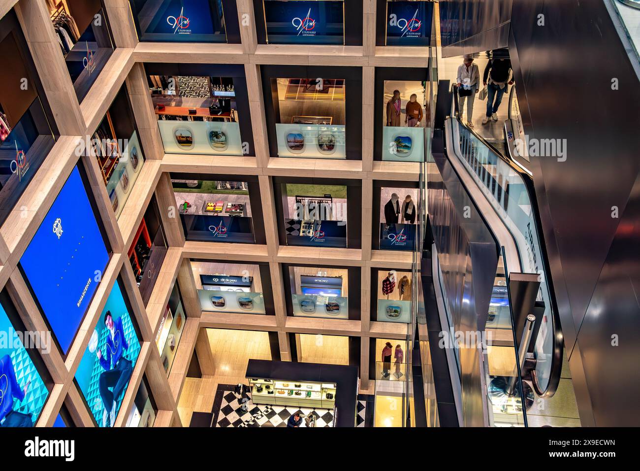 La Rinascente flag ship store in Rome , a high-end Italian department ...