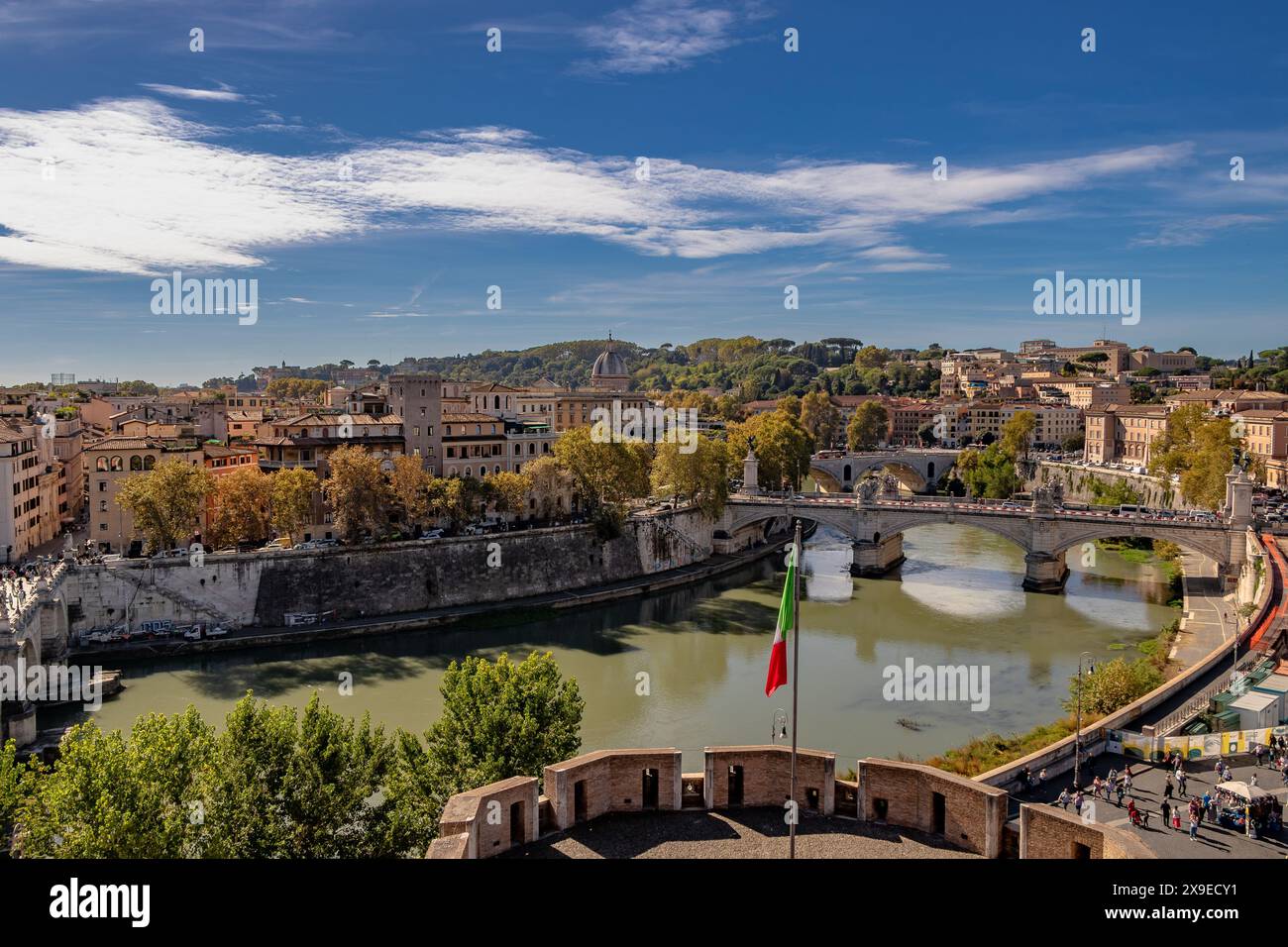 Tiber river through rome italy hi-res stock photography and images - Alamy