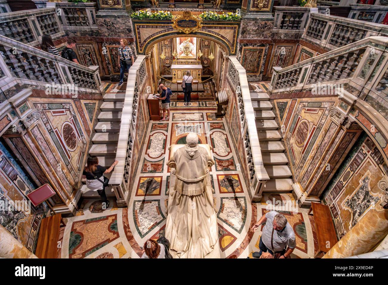 Confession pope hi-res stock photography and images - Alamy