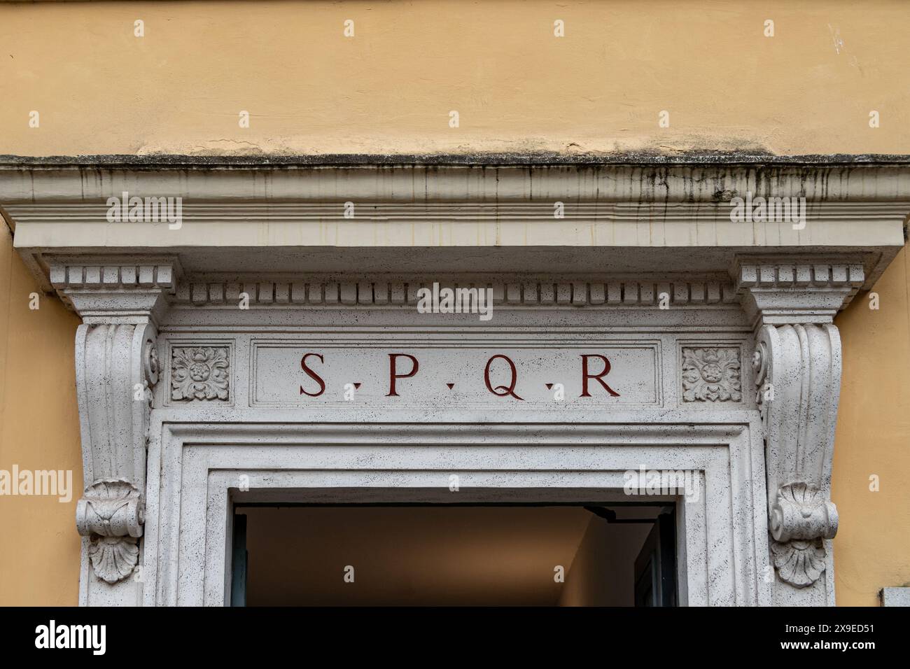 The symbol SPQR - The Senate & The People of Rome, an emblematic phrase ...