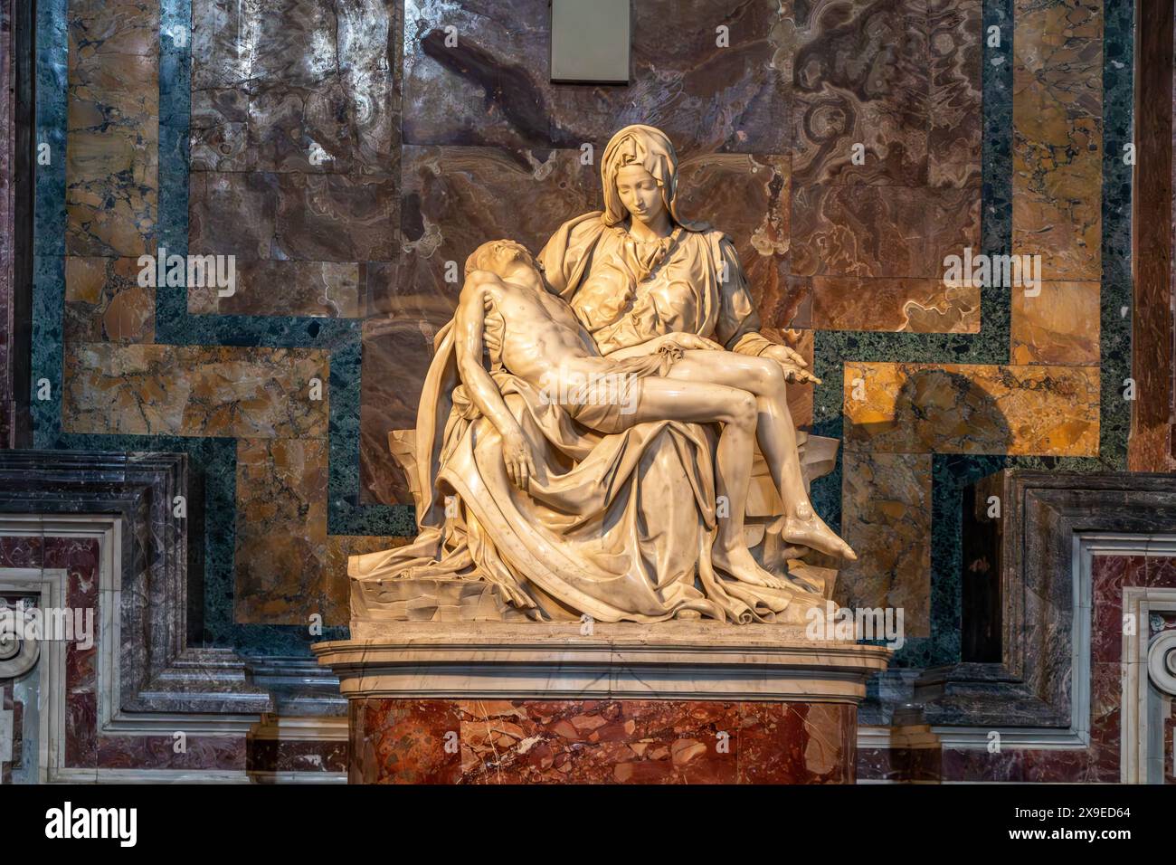 Pieta by Michelangelo,his famous masterpiece - in St. Peter's Basilica, Vatican Stock Photo - Alamy