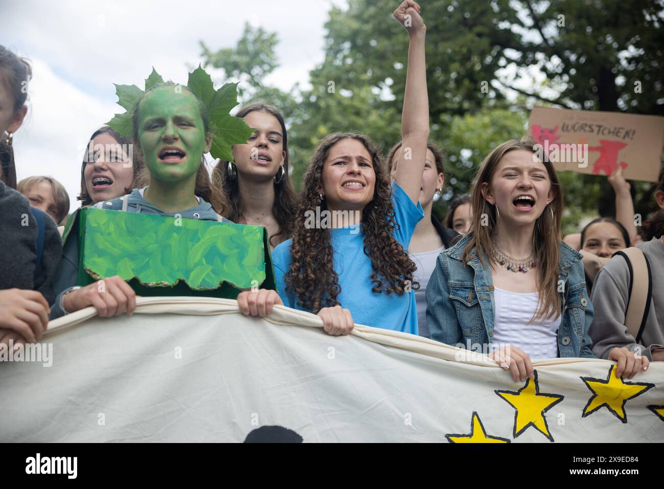 Klimastreik zur EU-Wahl Deutschland, Berlin am 31.05.2024: Samira ...