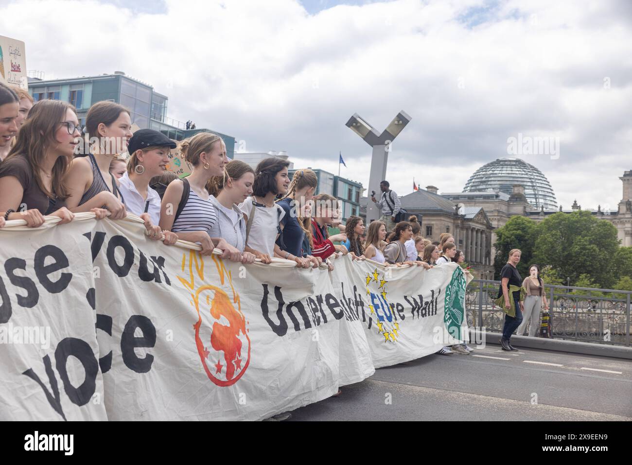 Klimastreik zur EU-Wahl Deutschland, Berlin am 31.05.2024: Samira ...