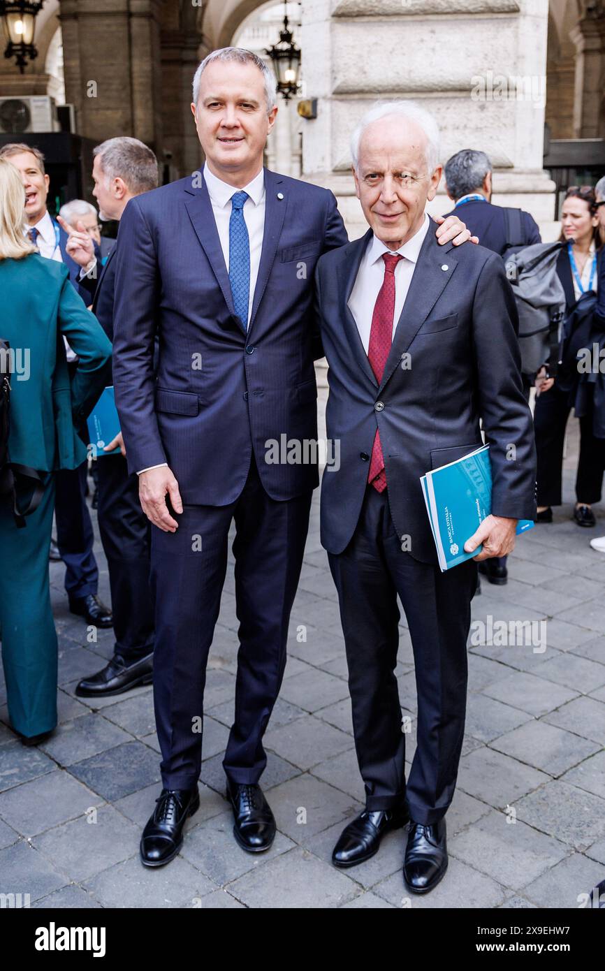 Banca mediolanum a roma hi-res stock photography and images - Alamy