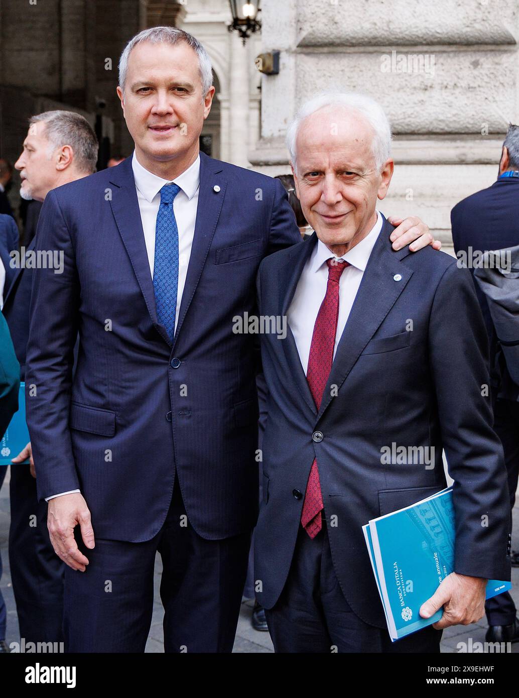 Banca mediolanum a roma hi-res stock photography and images - Alamy