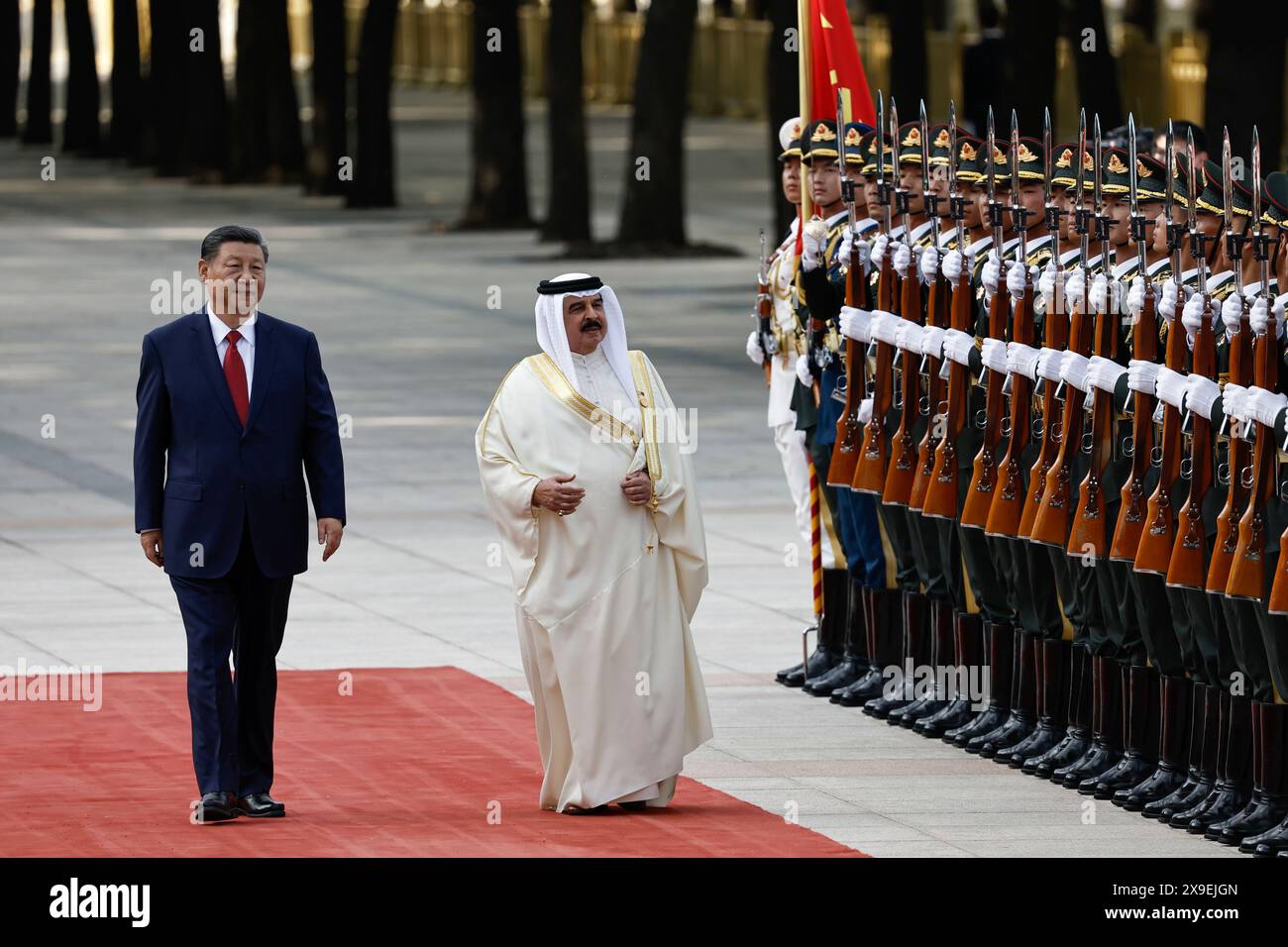 Chinese President Xi Jinping and Bahrain's King Hamad bin Isa Al ...