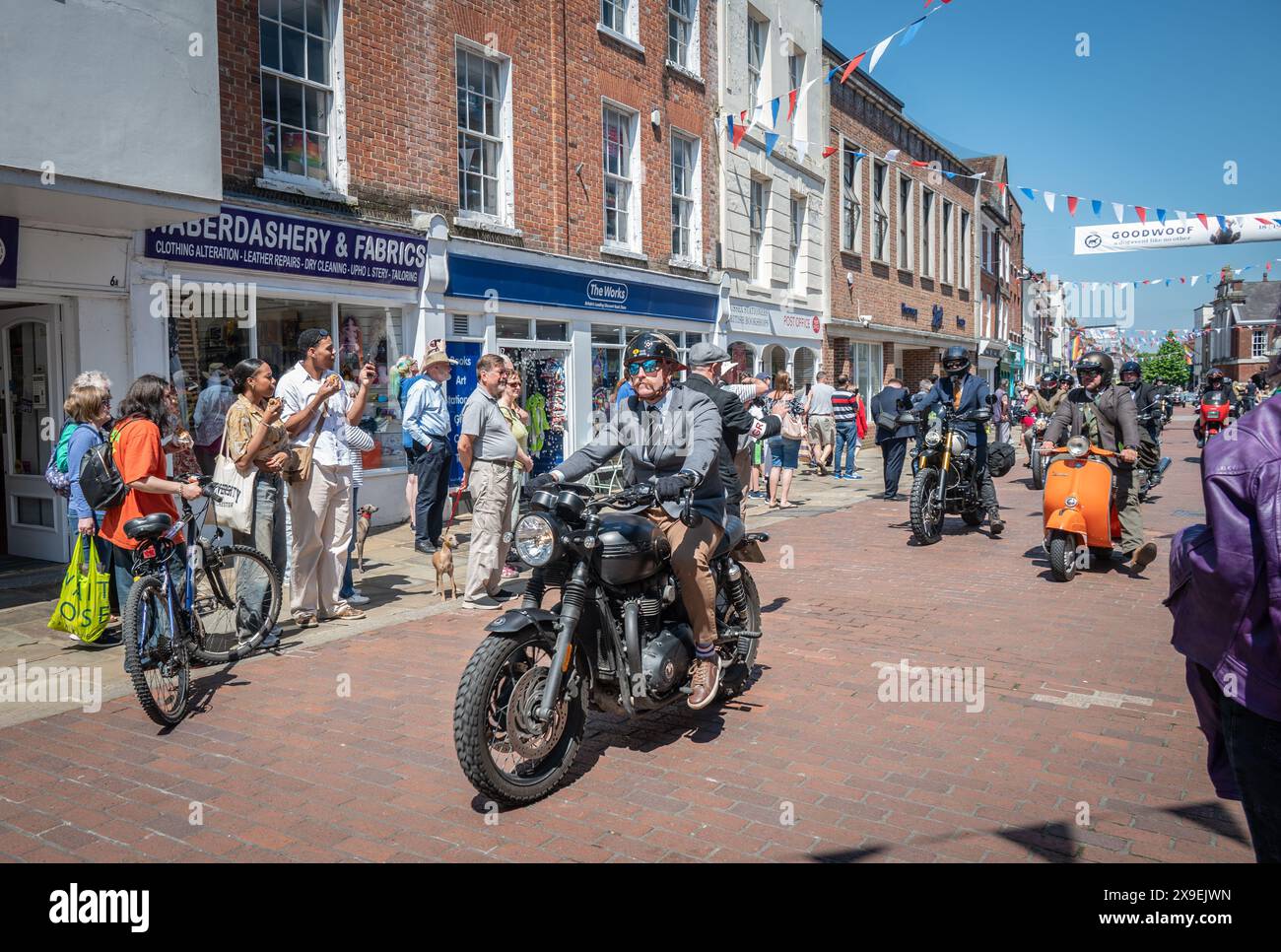 Classic and vintage style motorcycles, dressing dapper and riding to ...