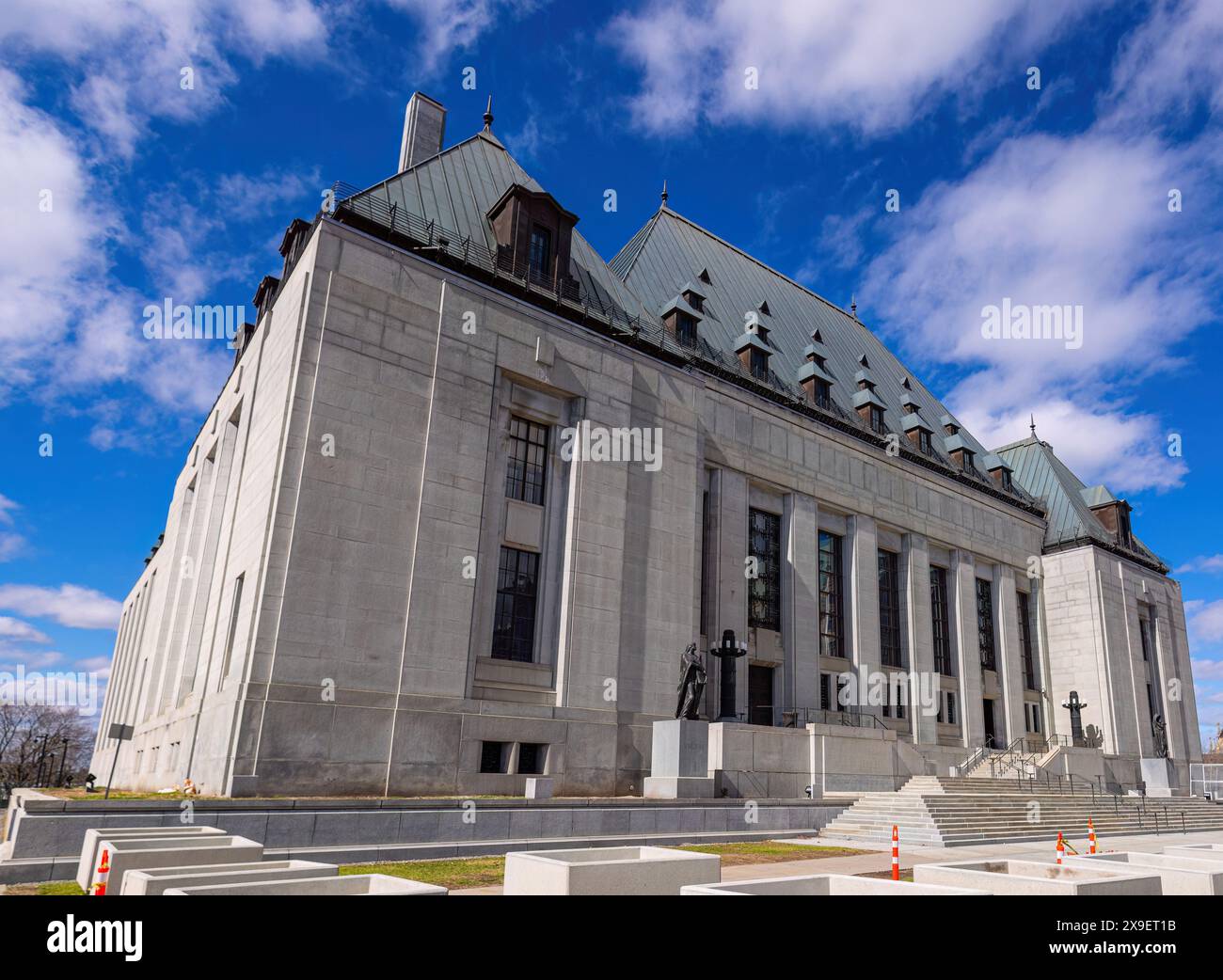 Photography in the supreme court hi-res stock photography and images ...