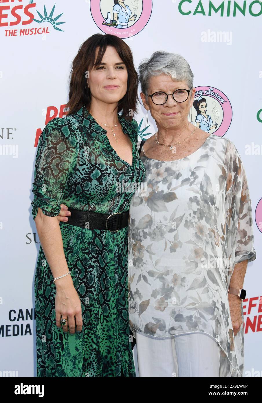 LOS ANGELES, CALIFORNIA - MAY 30: (L-R) Neve Campbell and Marnie Neve ...