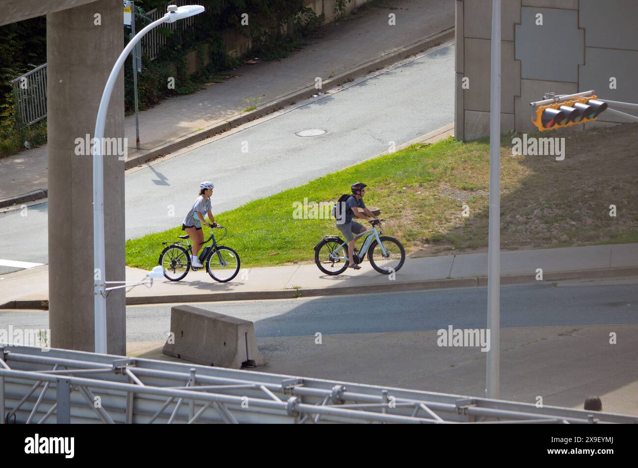 Macdonald bridge bikeway ramp hi-res stock photography and images - Alamy