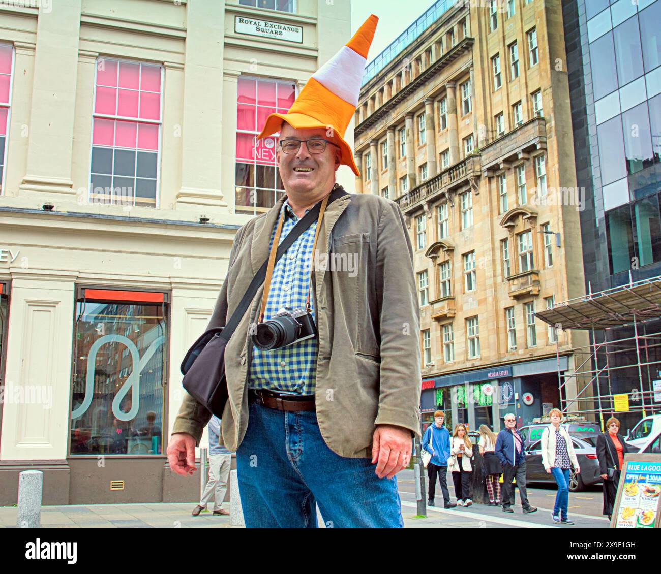 Oompa loompa willy wonka hi-res stock photography and images - Alamy