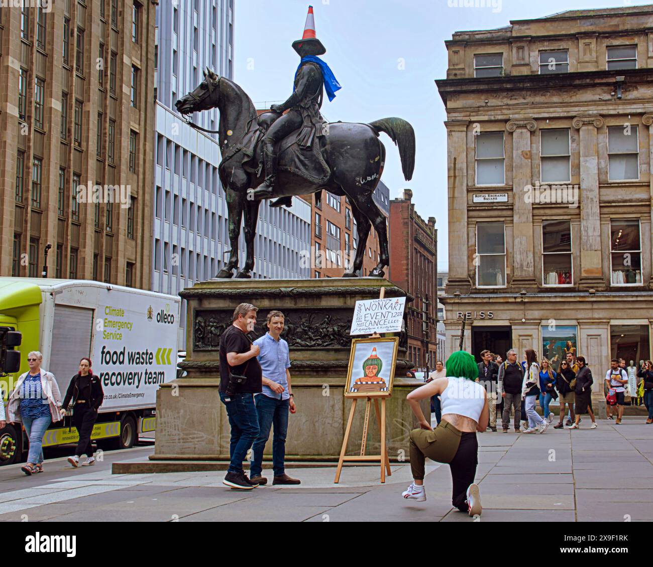Oompa loompa willy wonka hi-res stock photography and images - Alamy