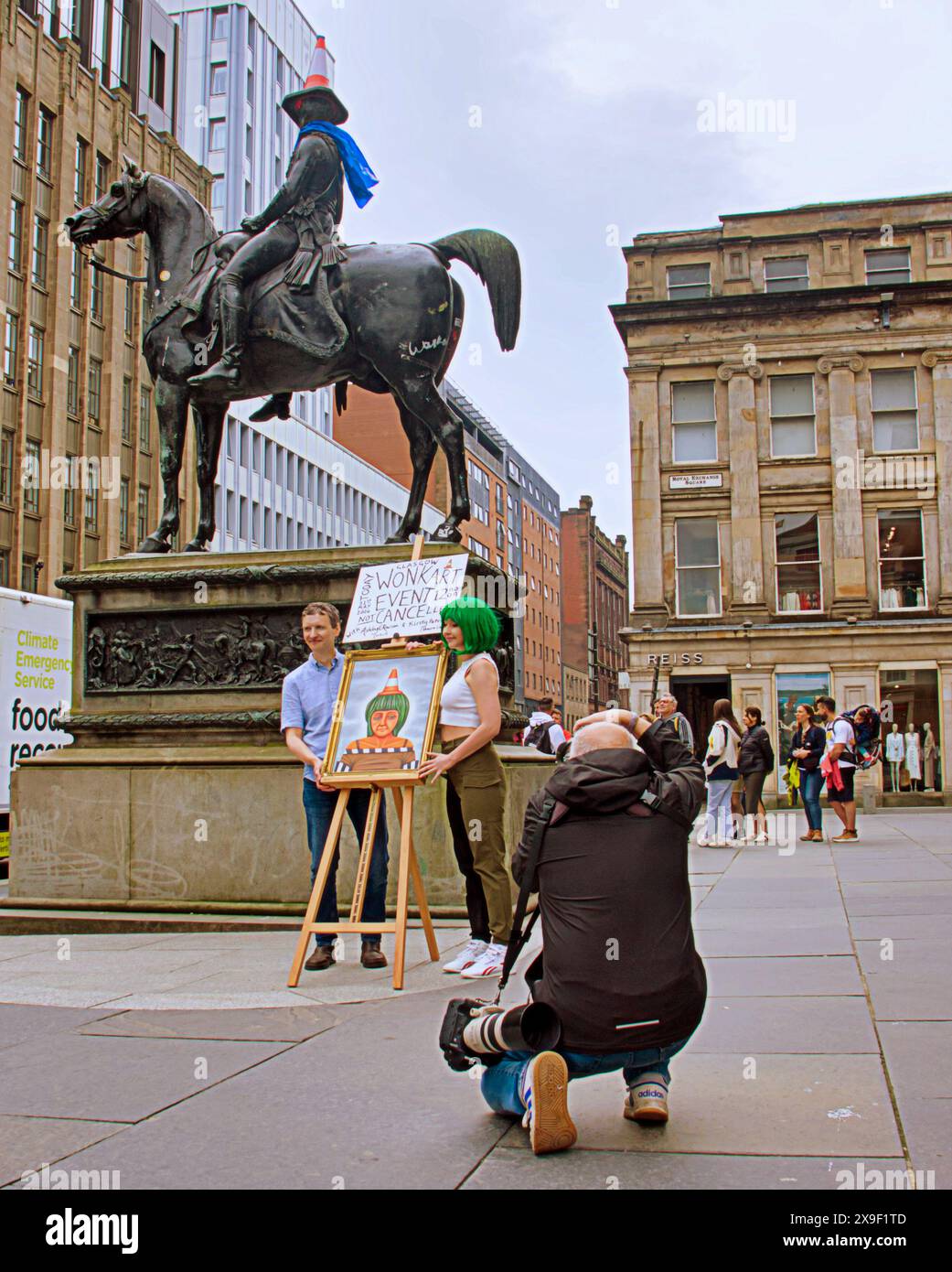 Oompa loompa willy wonka hi-res stock photography and images - Alamy