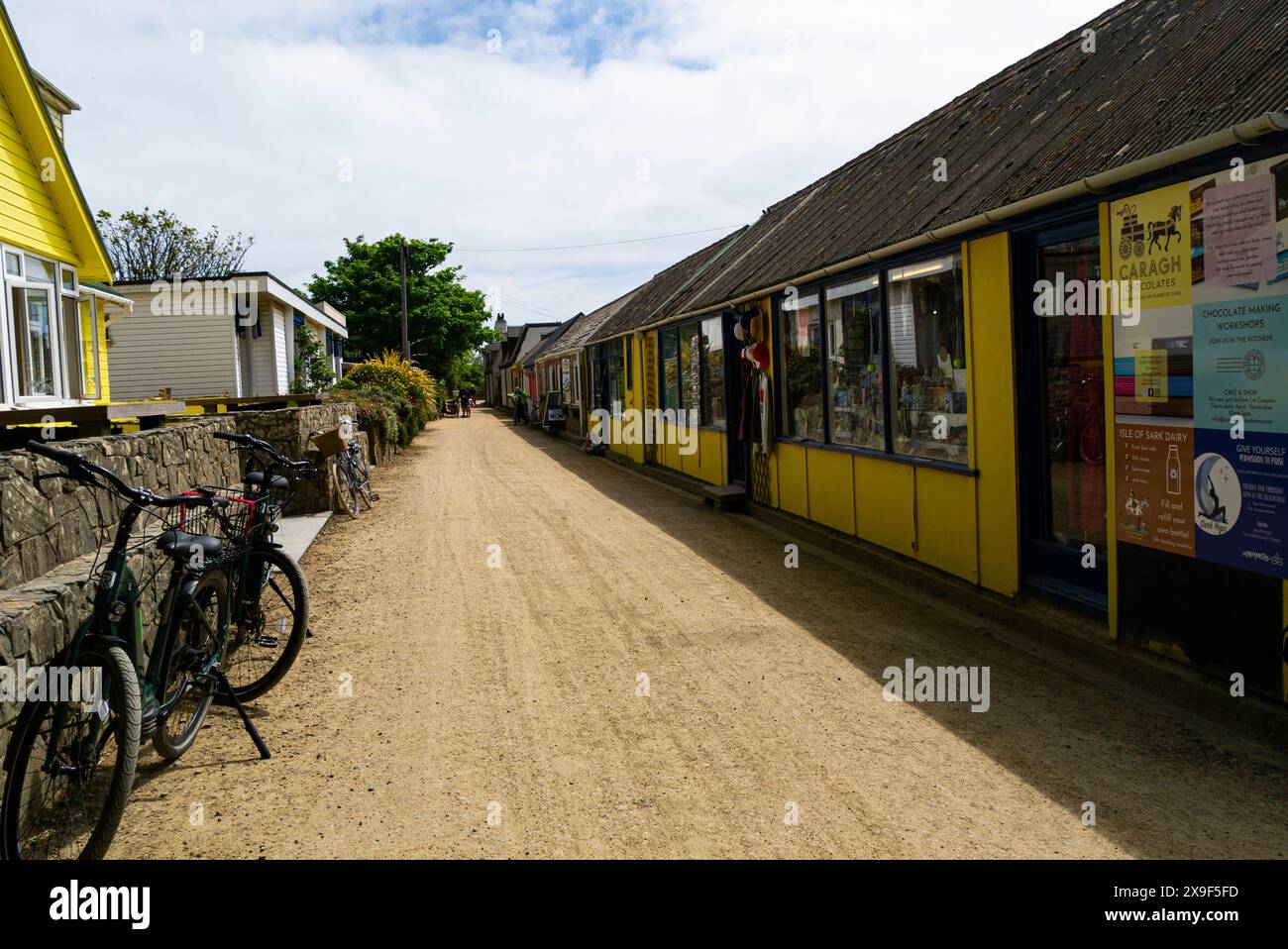 With grocery souvenir shops and cafes hi-res stock photography and ...