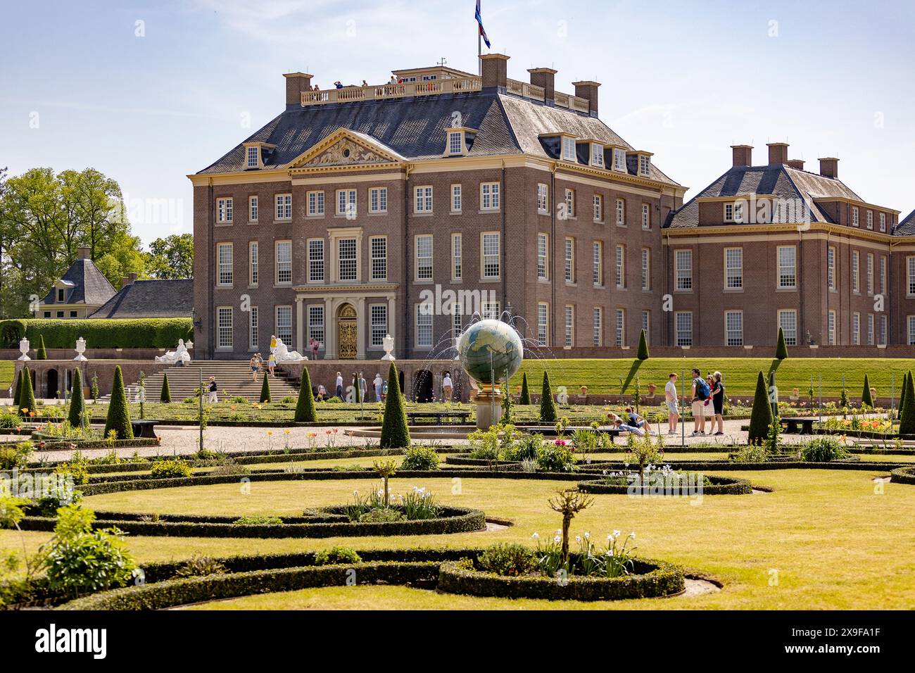 Panorama Paleis Het Loo architecture Dutch royal family museum ...