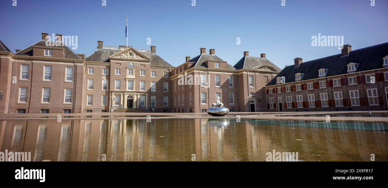 Exterior facade of Paleis Het Loo history Dutch royal family museum ...