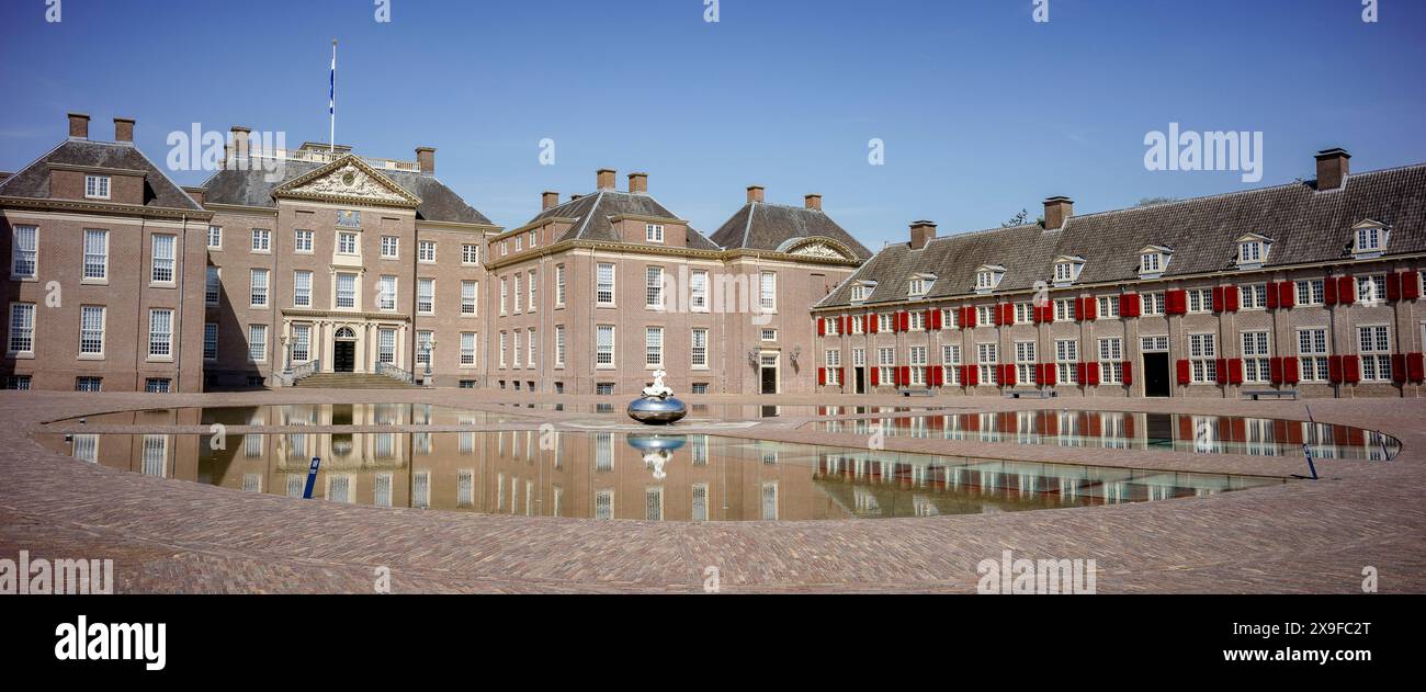 Exterior facade of Paleis Het Loo history Dutch royal family museum ...