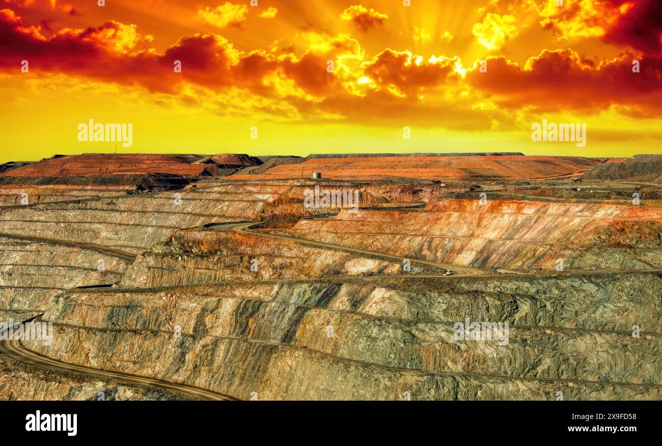 Open cast mining australia hi-res stock photography and images - Alamy