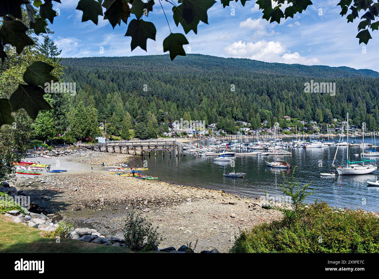 Deep cove marina hi-res stock photography and images - Alamy