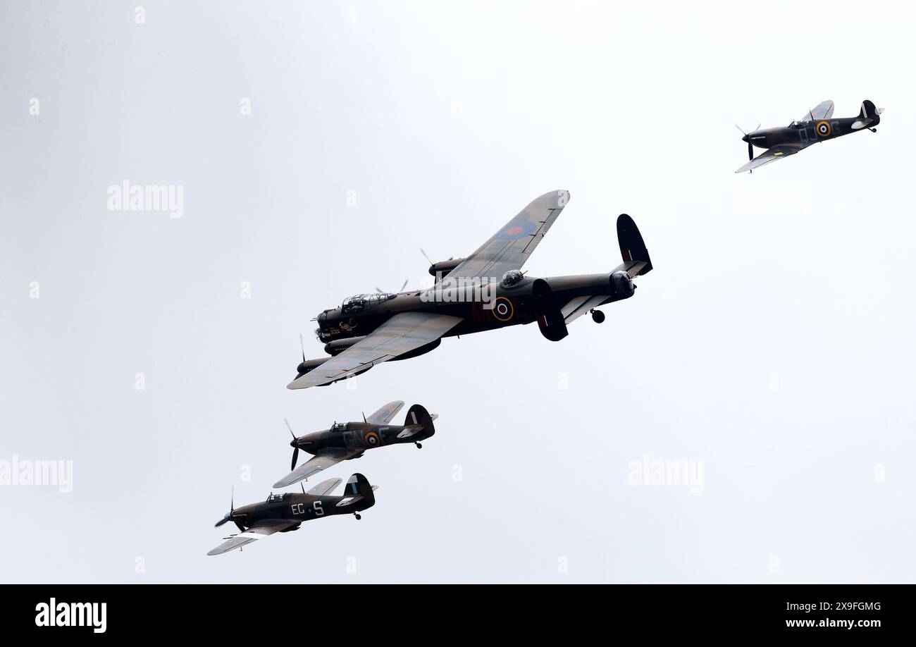 Spitfire crash hi-res stock photography and images - Alamy