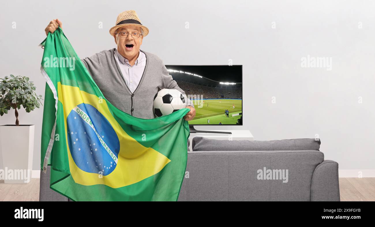 Elderly brazilian hi-res stock photography and images - Alamy