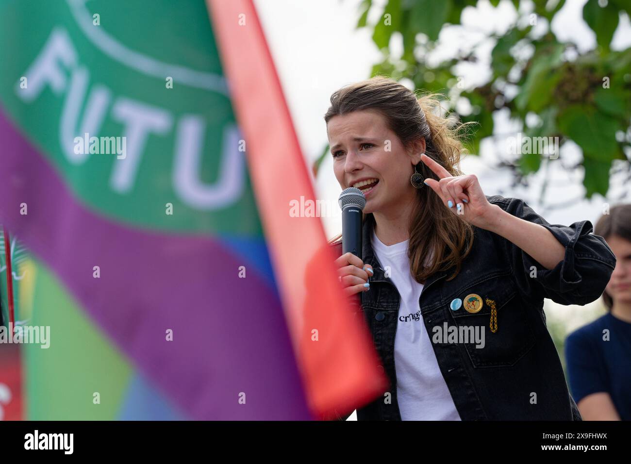 Cologne, Germany. 31st May, 2024. Climate protection activist Luisa Neubauer speaks at a Fridays ...