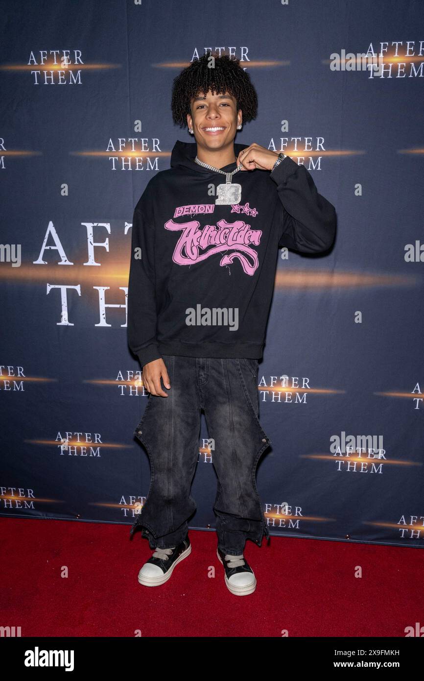 Powering culture hi-res stock photography and images - Alamy