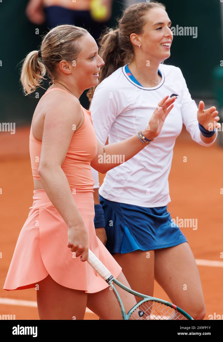 Paris, France. 31st May, 2024. Belgian Kimberley Zimmermann and Italian ...