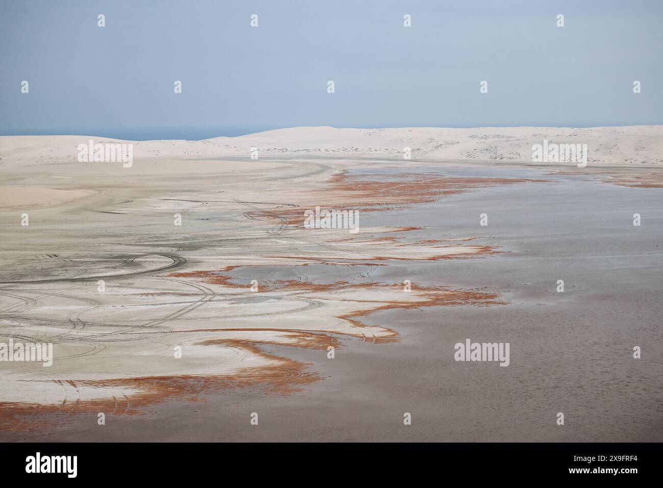 Dry natural salt lakes hi-res stock photography and images - Alamy