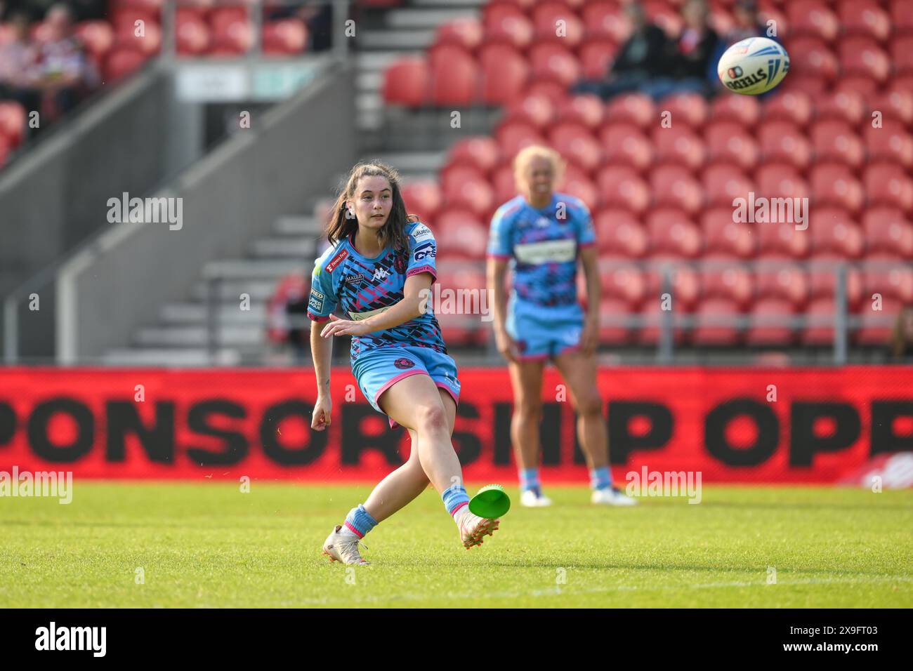 Emma knowles hi-res stock photography and images - Alamy