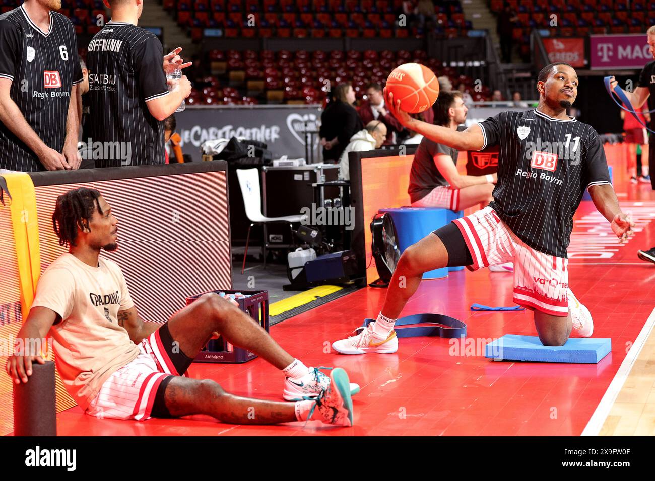 1 und darius perry wuerzburg baskets hi-res stock photography and ...