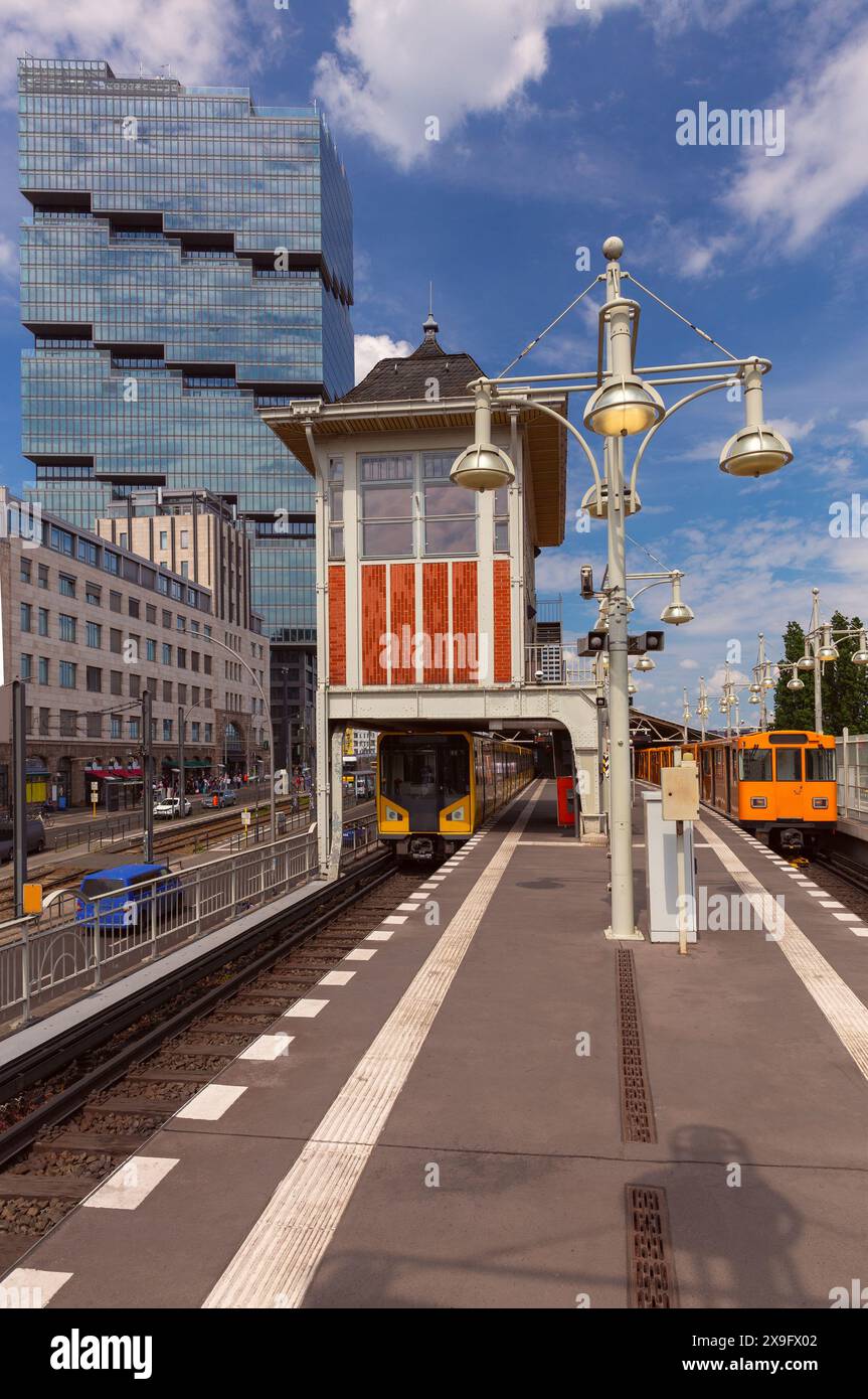 Germany metro carriages hi-res stock photography and images - Alamy