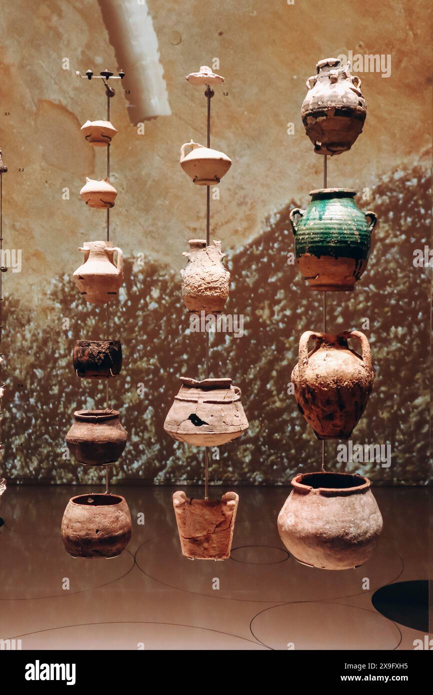 Qatar history museum hi-res stock photography and images - Alamy