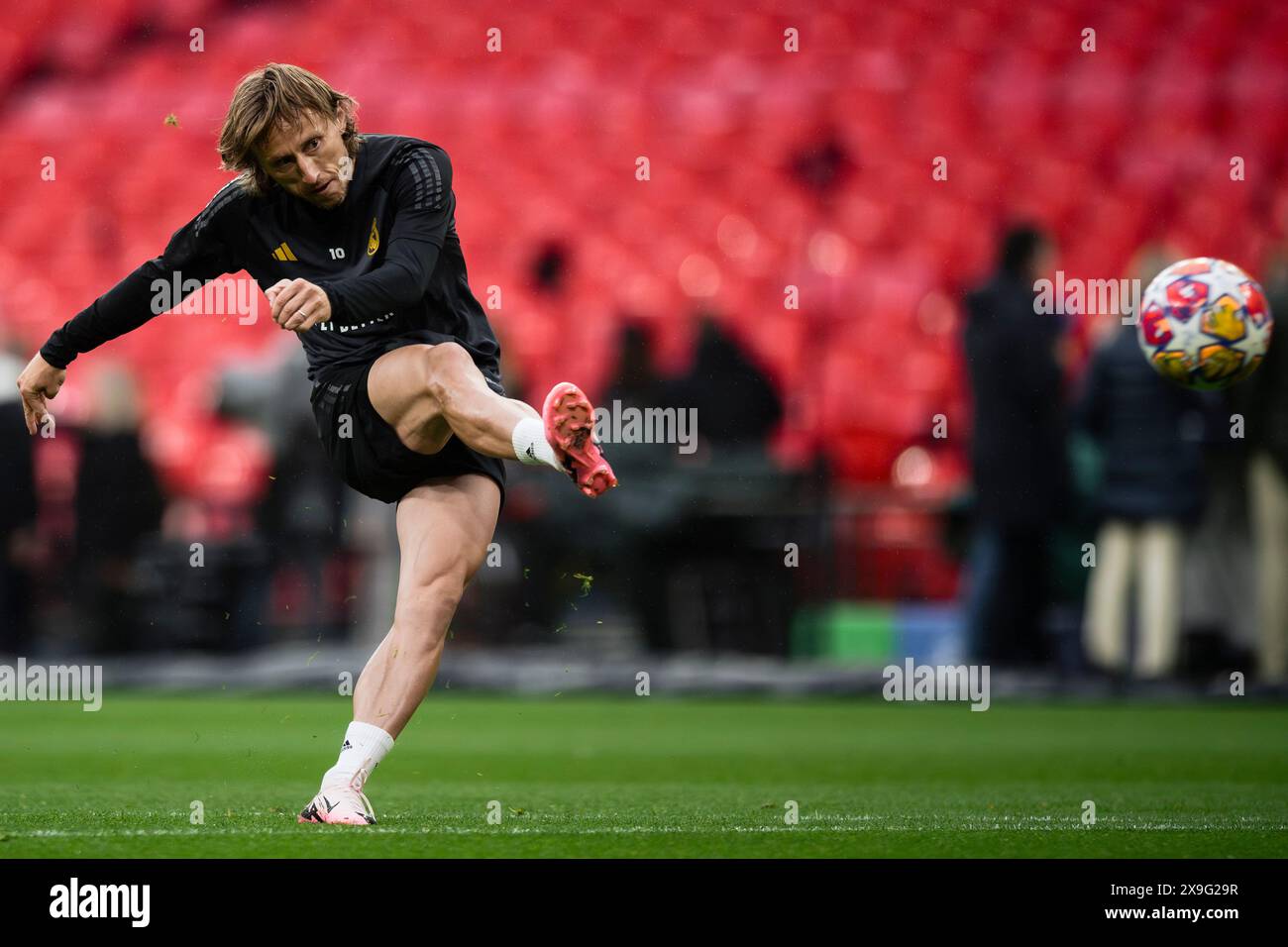 Luka modric real madrid 2024 hi-res stock photography and images - Alamy