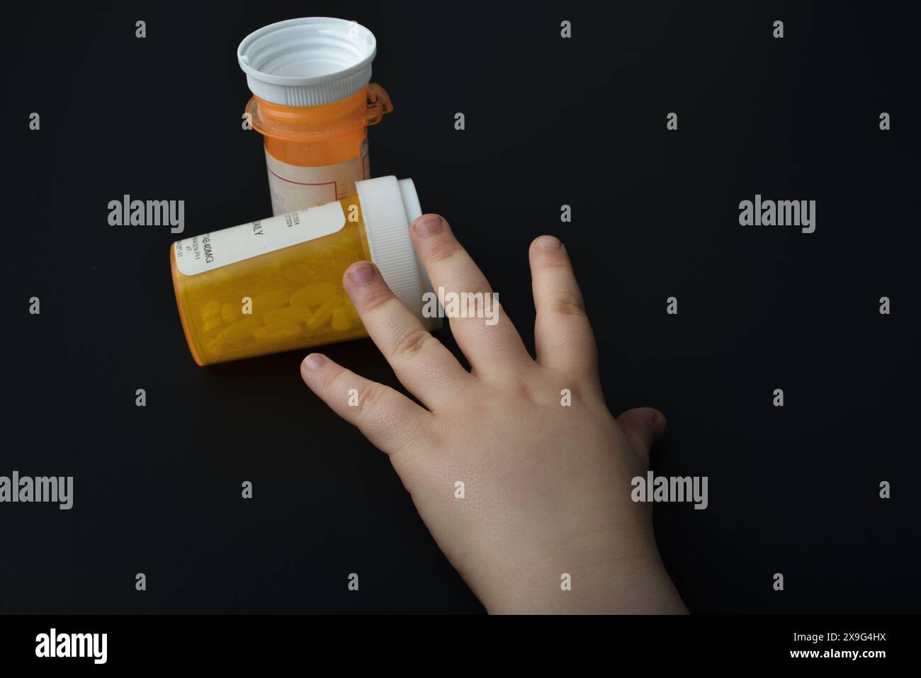 Child reaching for cup hi-res stock photography and images - Alamy