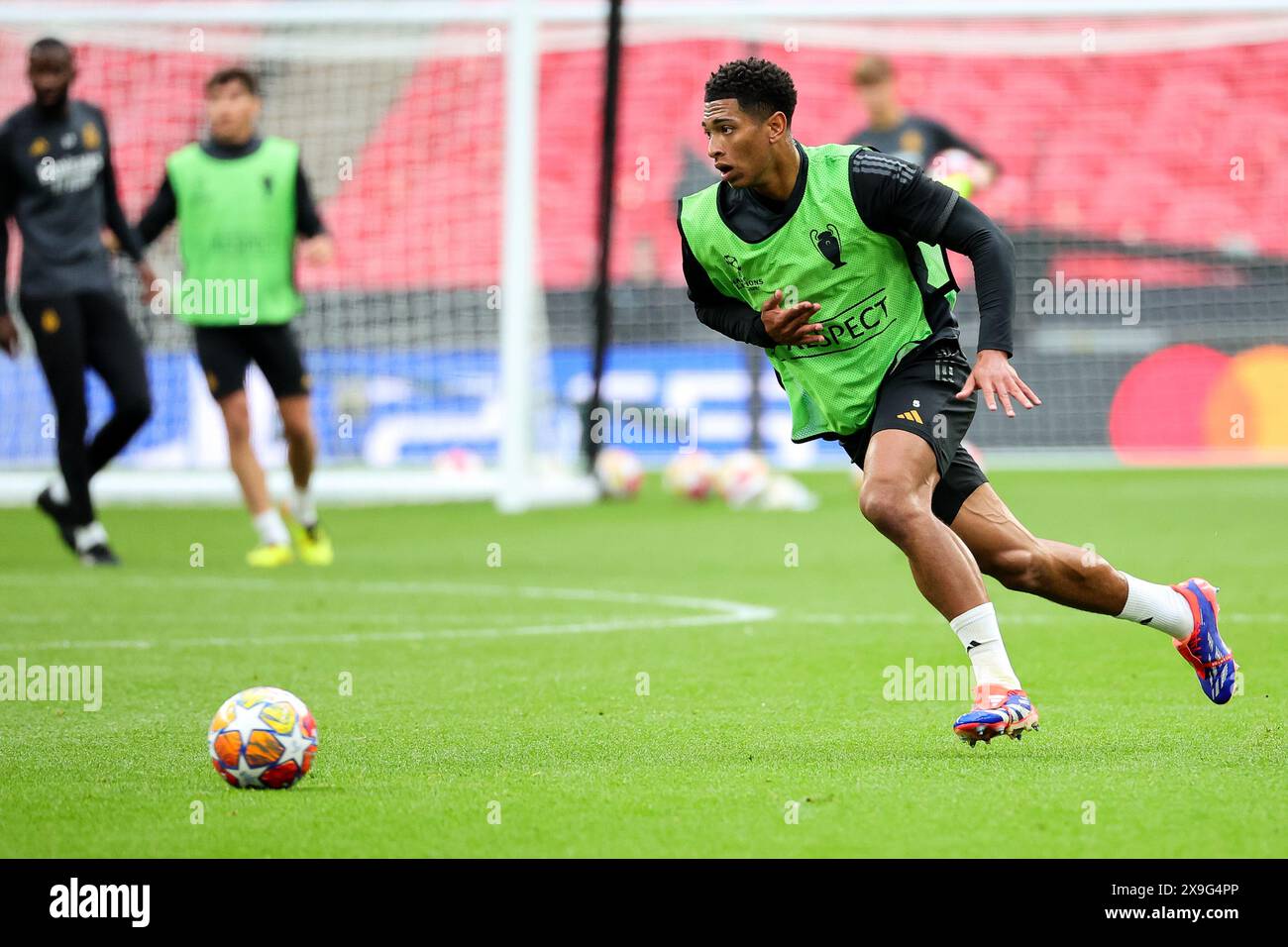 Jude bellingham during training hi-res stock photography and images - Alamy